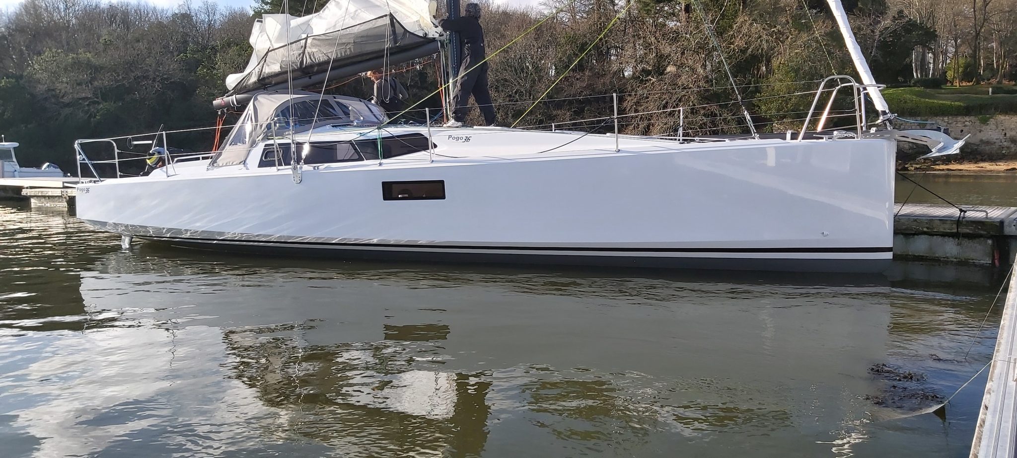 Pogo 36 - POGO STRUCTURES